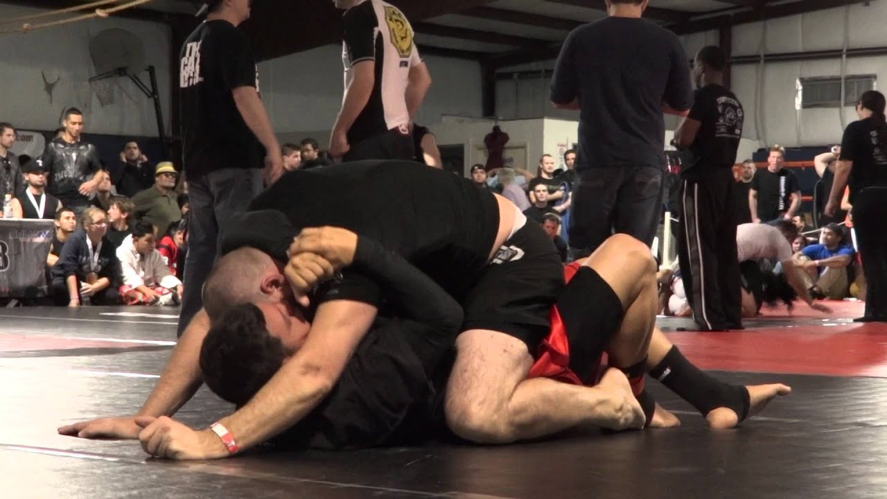 Stephen Kubina - World Grappling Circuit - January 2012 - YouTube