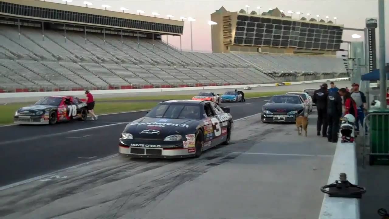 Speedtech Racing School - YouTube