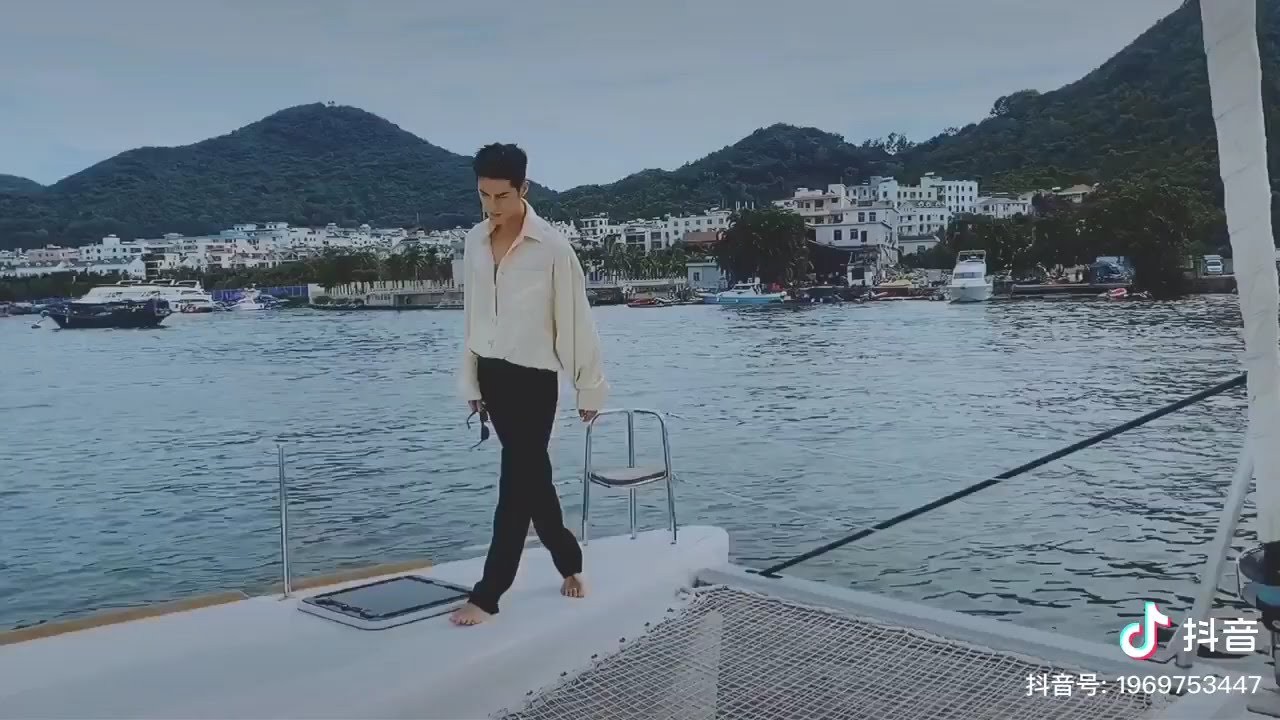 Jiang chao & Madina ️ #jiangchao #姜潮 #madinamemet #麦迪娜 #shorts - YouTube