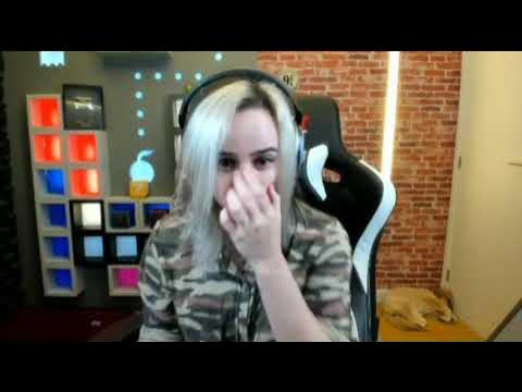 Moonkase chorando na live da BOOYAH {Eu chorei junto kk} | •Mimi baka• - YouTube