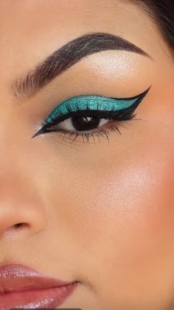 Beautiful eyemakeup tutorial 😍💞#makeuptips #makeuptutorial #eyemeakup # ...