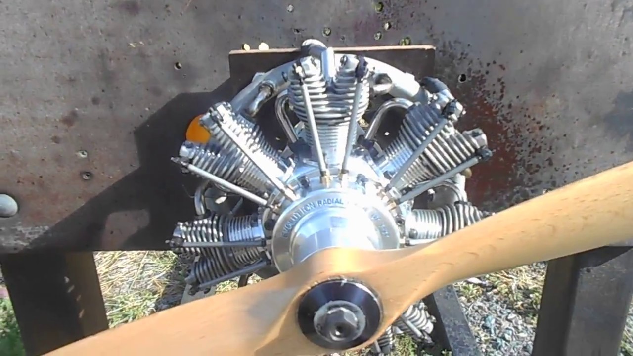 Moteur EVOLUTION Radial 7-77cc RCEXL ignition - YouTube