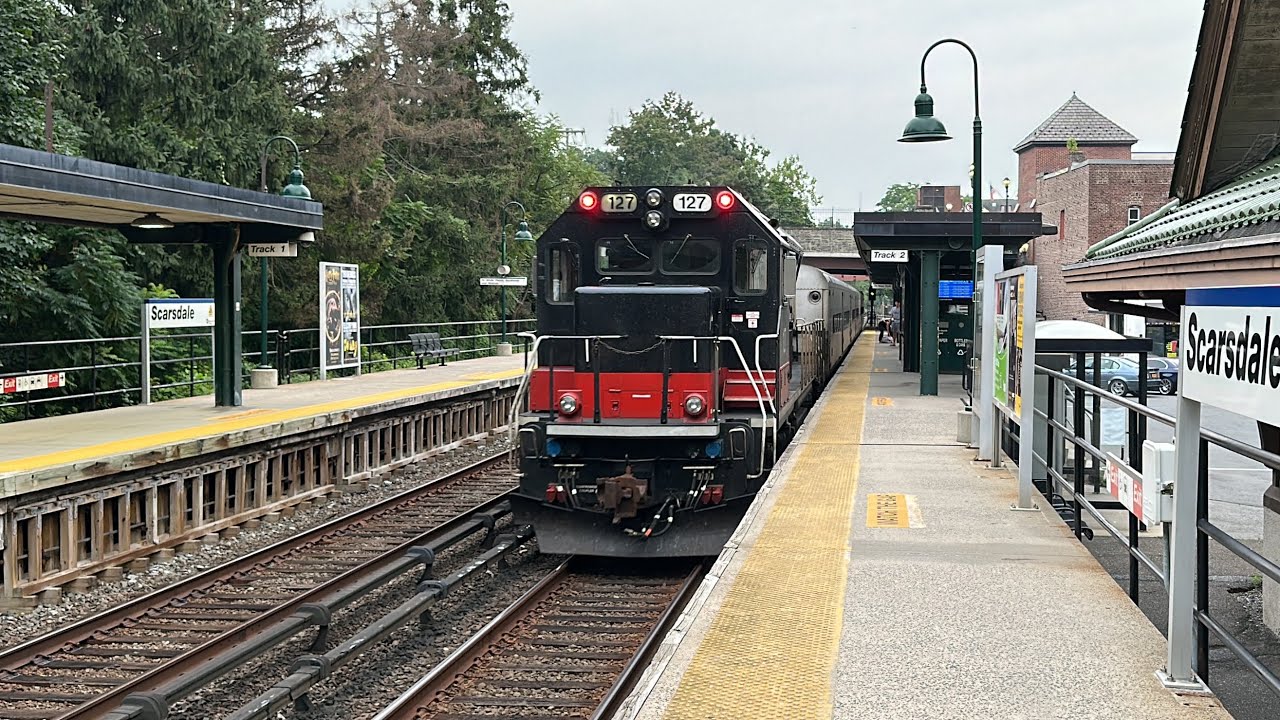 4K 60: 4 trains at Scarsdale ft. Mini Bomb equipment move 07/28/24 ...