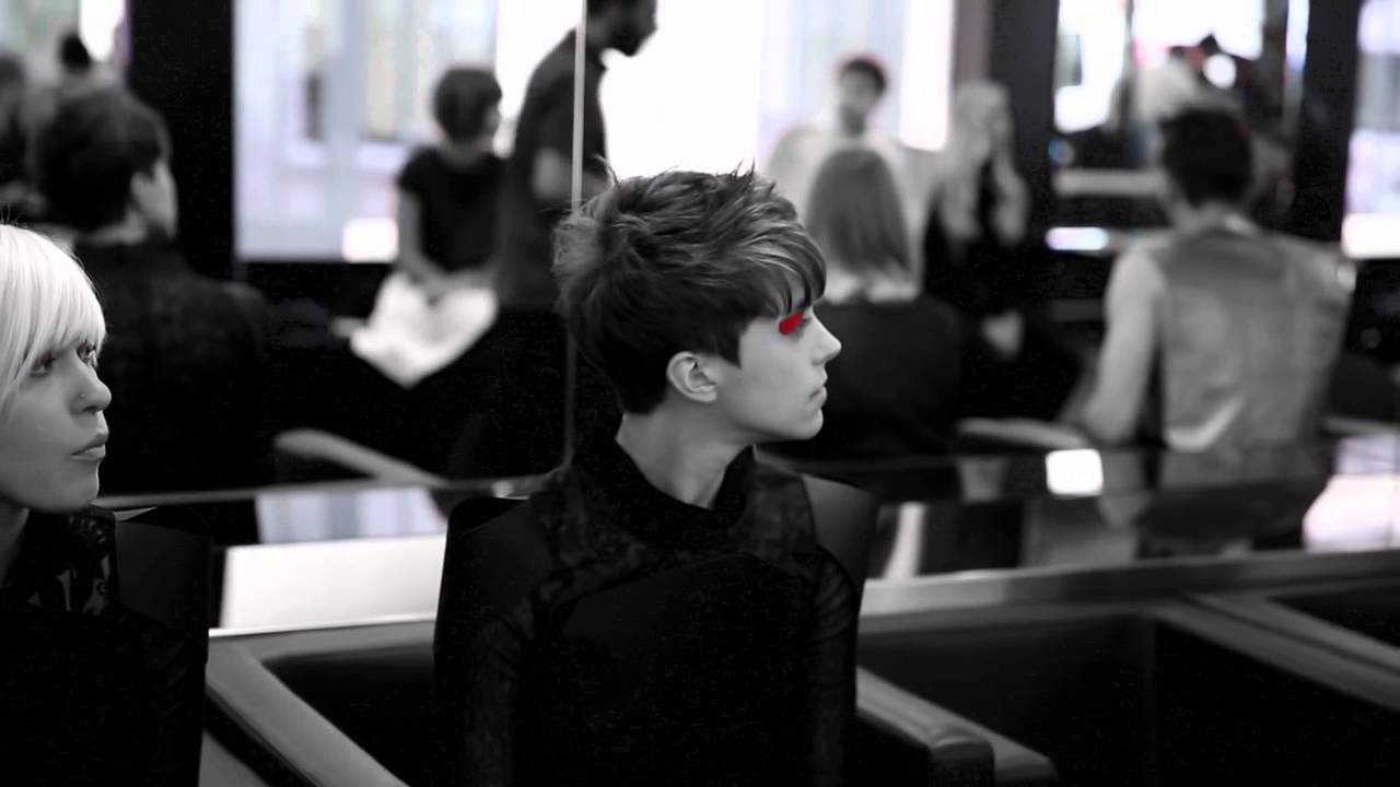 Défilé test Art Director Stéphane Rabier, TONI&GUY ST HONORE - YouTube