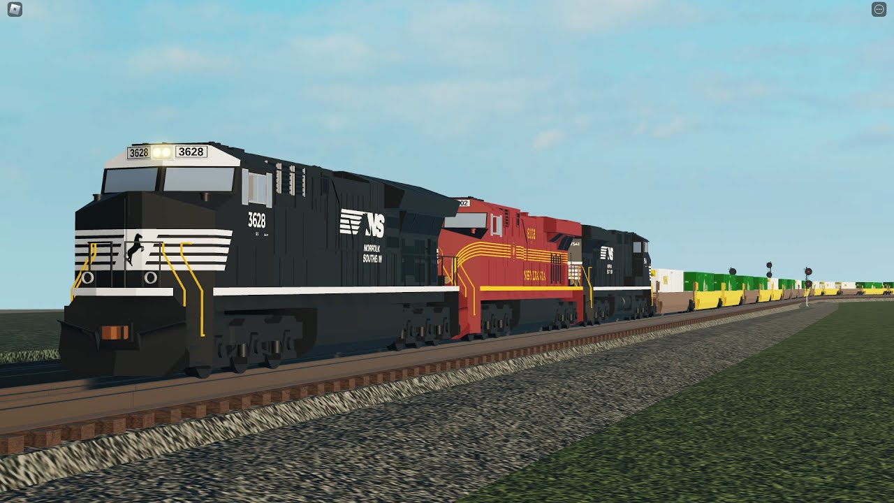 NS 3628 Passing S.E. Clyde Siding - YouTube