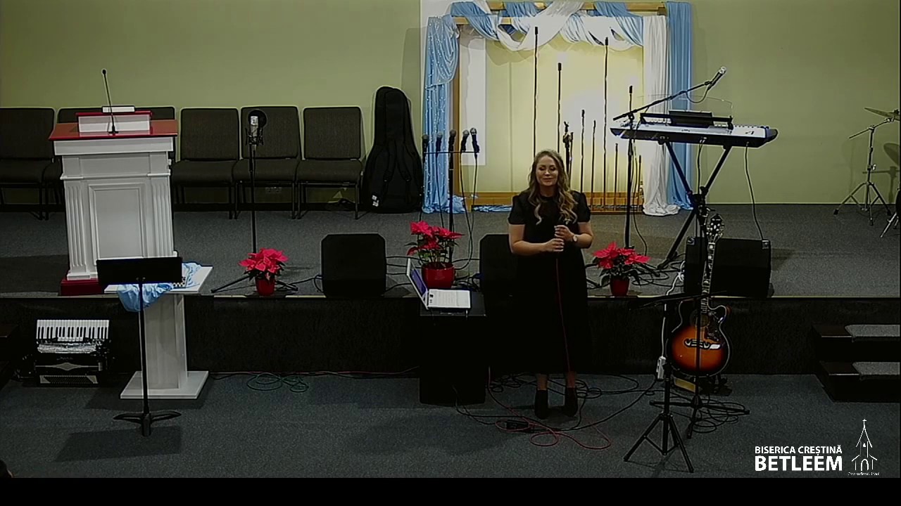 Simina Palincas..Colinde - YouTube