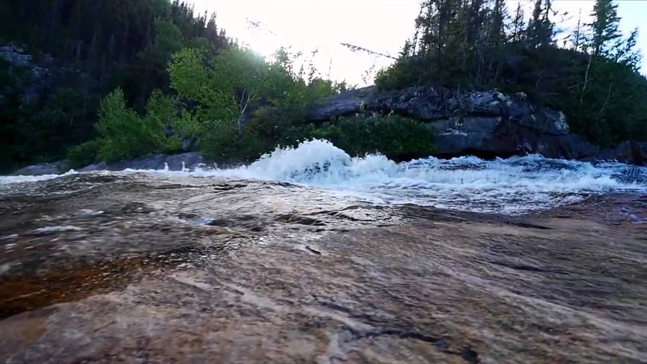 Joséphine Bacon, poétesse innue - YouTube