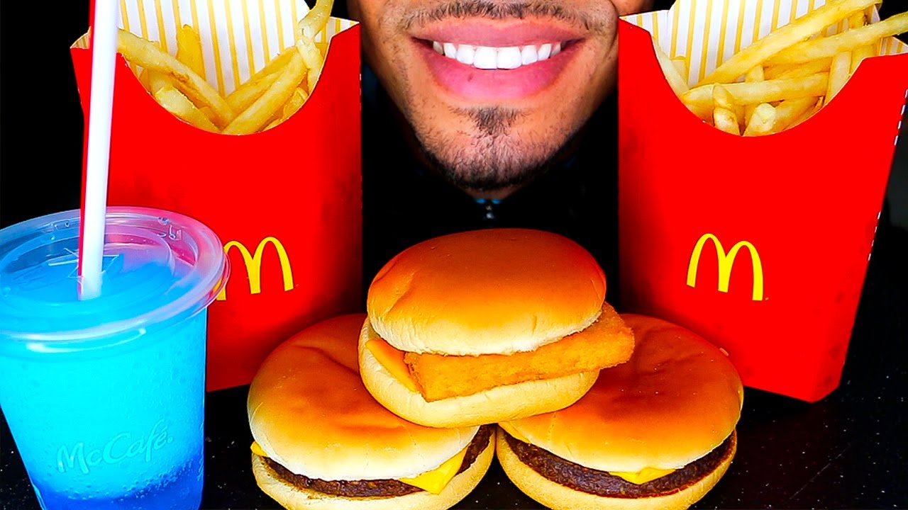ASMR EATING MCDONALD'S CHEESEBURGERS FISH FILLET FRIES BLUE SLUSHIE ...