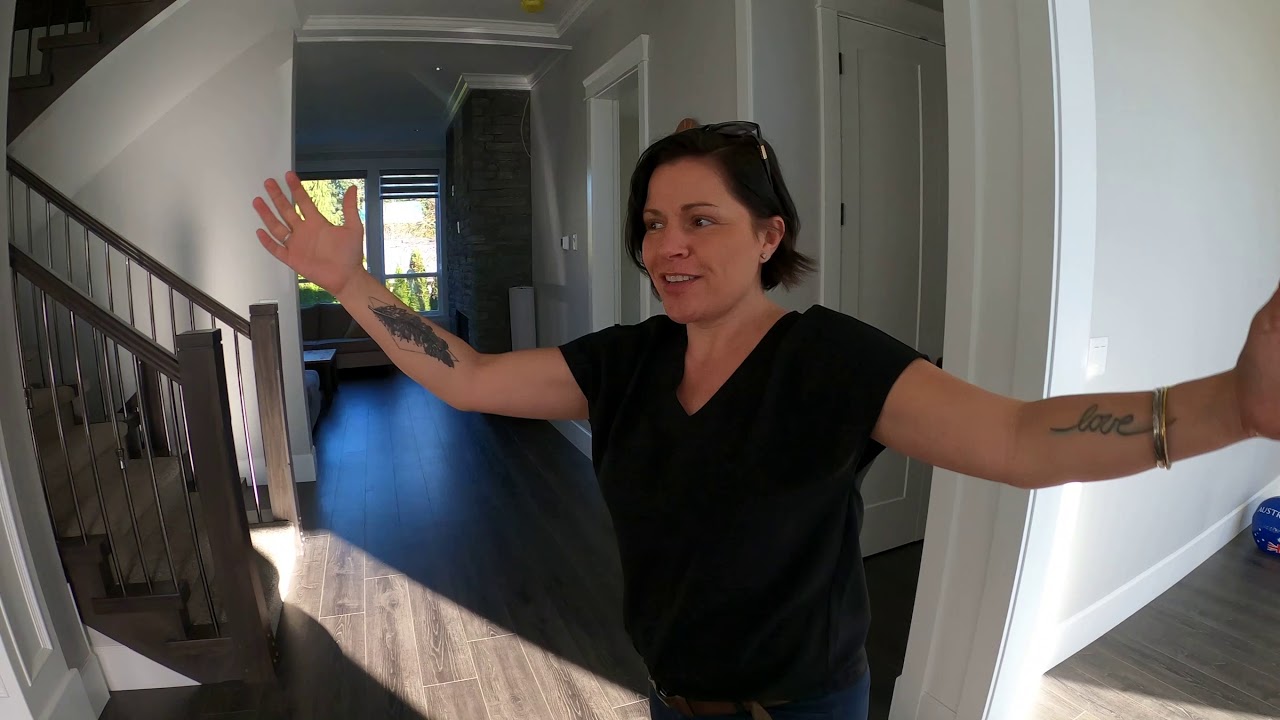 CHECK OUT OUR STUDENT HOUSING - YouTube