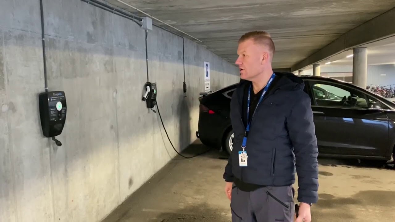 Enkelt ladeanlegg med betalingsløsning for elbil og MC | ChargeUp - YouTube