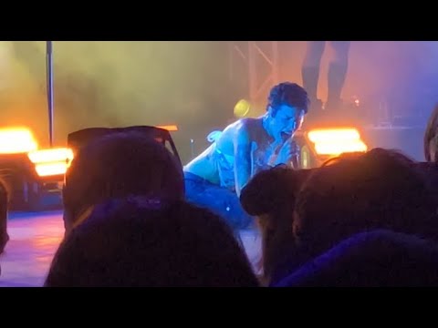 You asked for this by Halsey on October 27, 2024 at Stubb’s in Austin ...