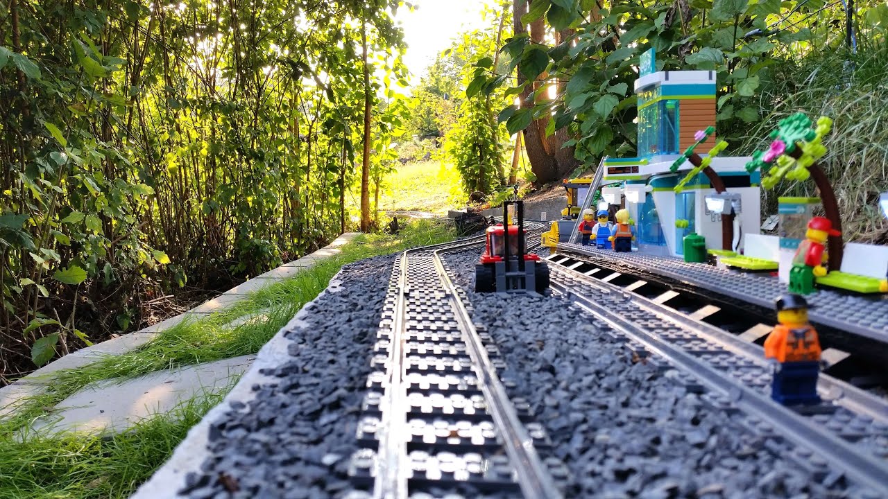 LEGO Cargo Train OnBoard Ride (Drivers View) to the lower lawn site in ...