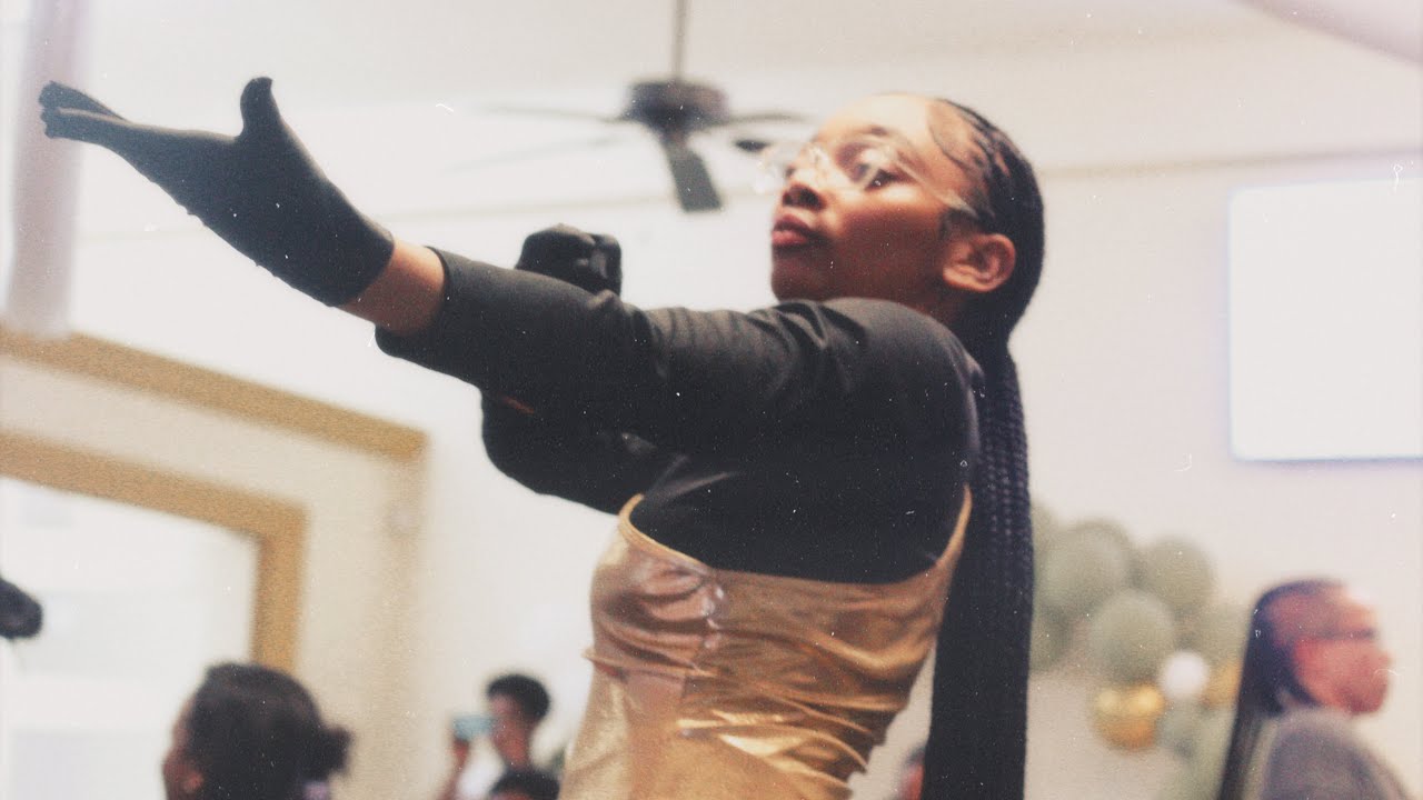 Free - Kierra Sheard LRM Praise Dance [Extended Version] - YouTube