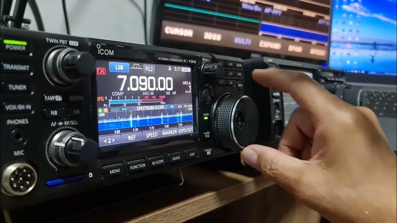 icom 7300 - YouTube