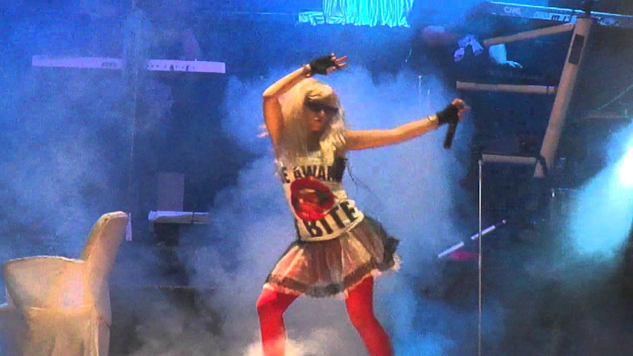 LADY CACA. ALEJANDRO.Orquesta SMS (fuenteguinaldo) - YouTube