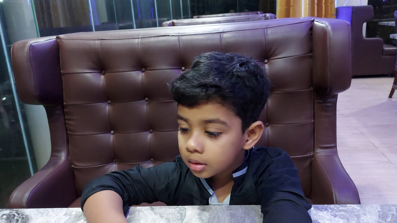 Safwan is in a restaurant. - YouTube