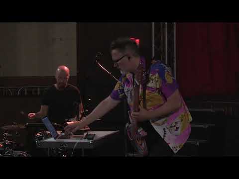 THORSTEN QUAESCHNING behind closed doors with... SHAWN CROWDER & MARKUS ...