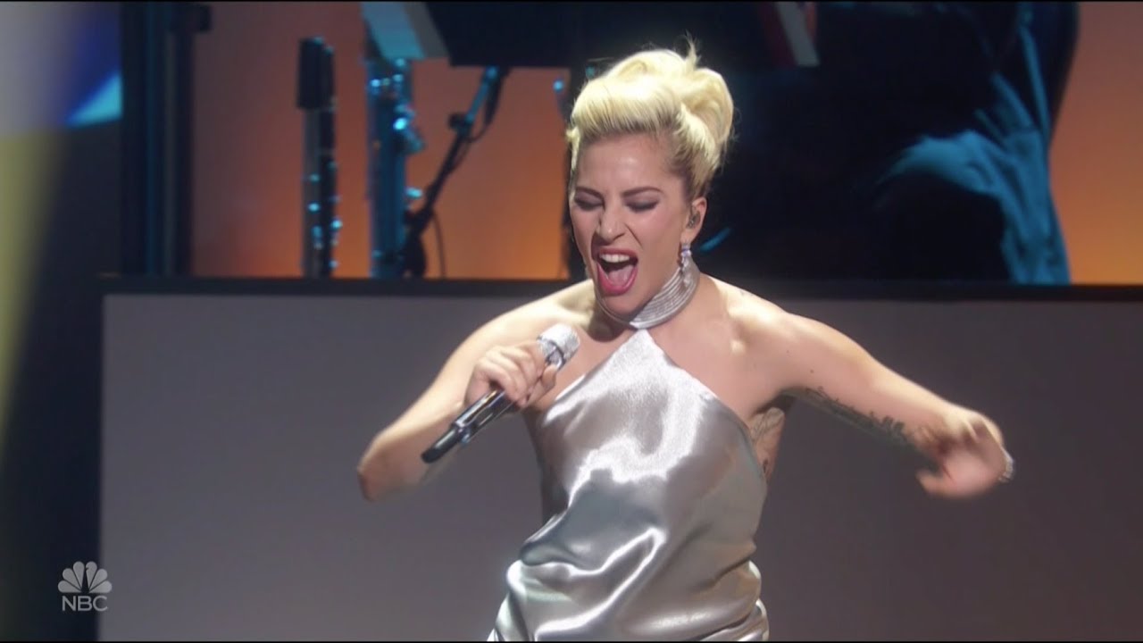 Lady Gaga - The Lady is a Tramp (Tony Celebrates 90 Live 2016 HQ) - YouTube