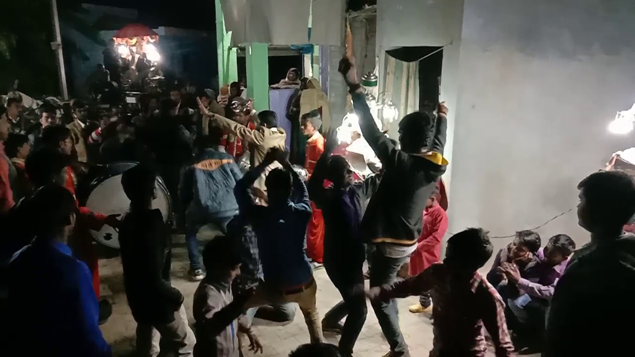 band baje wala dance - YouTube