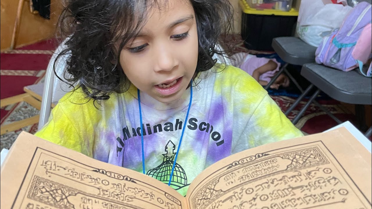 Man Huwa Rabbuka Ya Allah Arabic Nasheed Hafsah nasir - YouTube