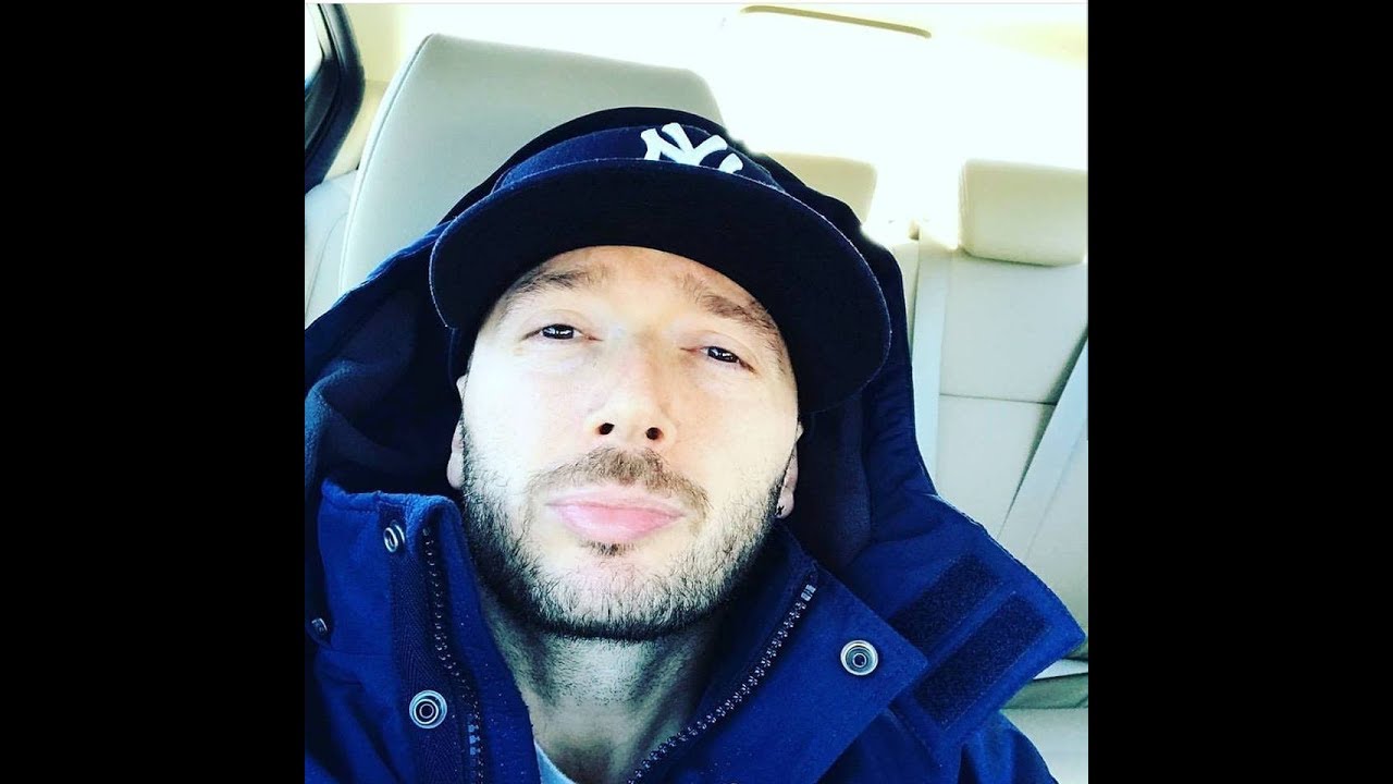 Unikkatil - Ni milion rrugë (Official Song) - YouTube