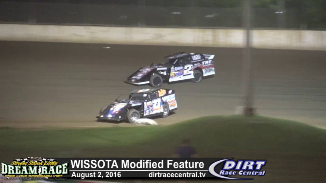 Rice Lake Speedway 8/2/16 WISSOTA Modified Feature Dave Cain battles ...