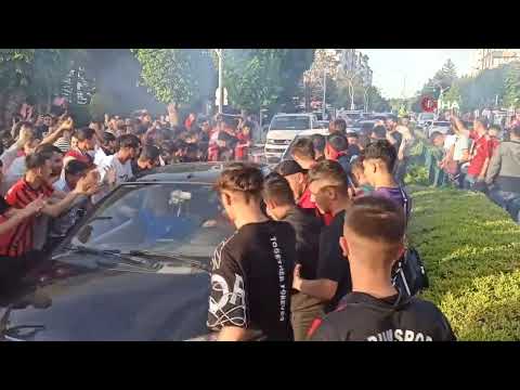 Çorum FK şampiyon oldu taraftarı sokağa döküldü
