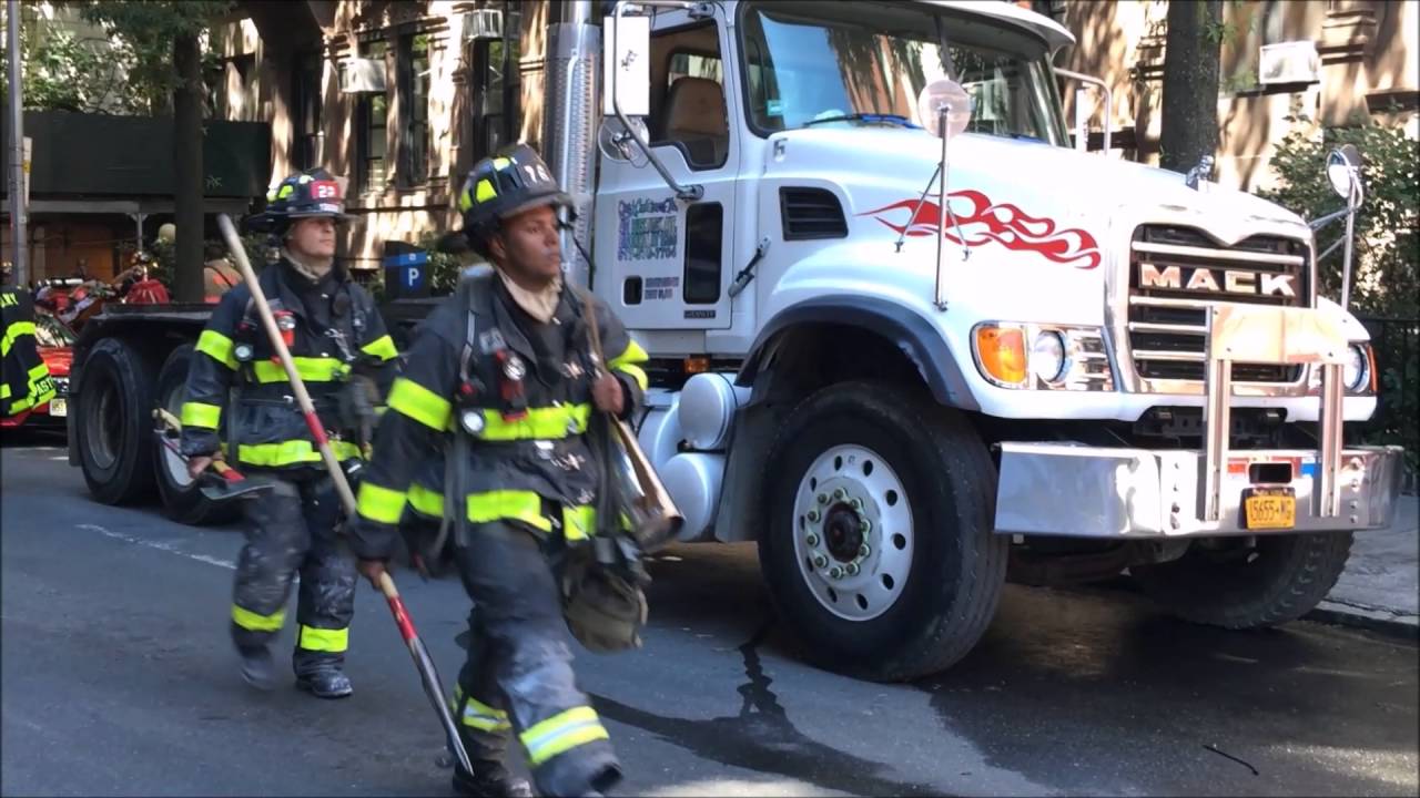 FDNY RESPONDING TO & OPERATING AT A VERY, VERY QUICKLY KNOCKED DOWN 10 ...