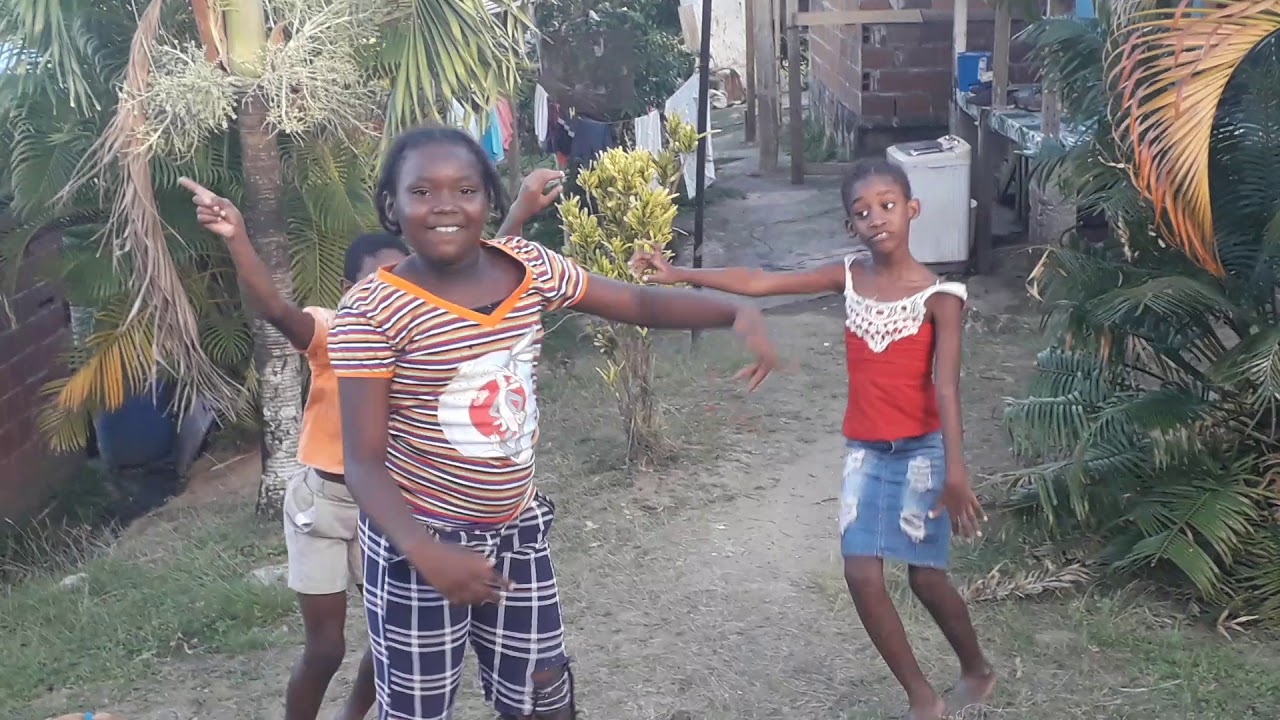 Conch shell crazy dance 2020 - YouTube