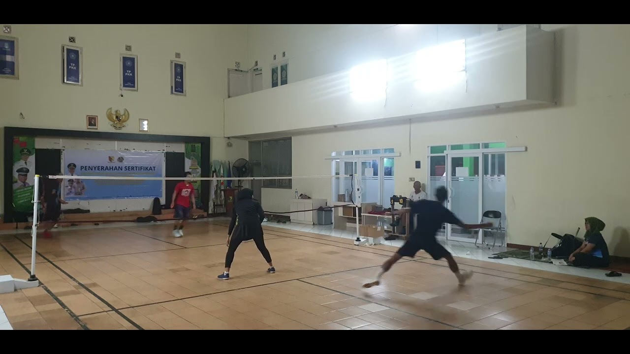 eka/desi vs sandi/amin - YouTube