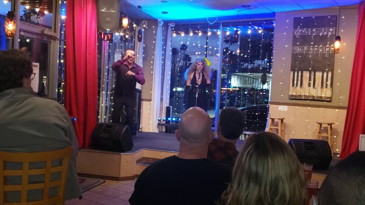 Dining with Divas- Introduction to this show at Whirlow's - YouTube