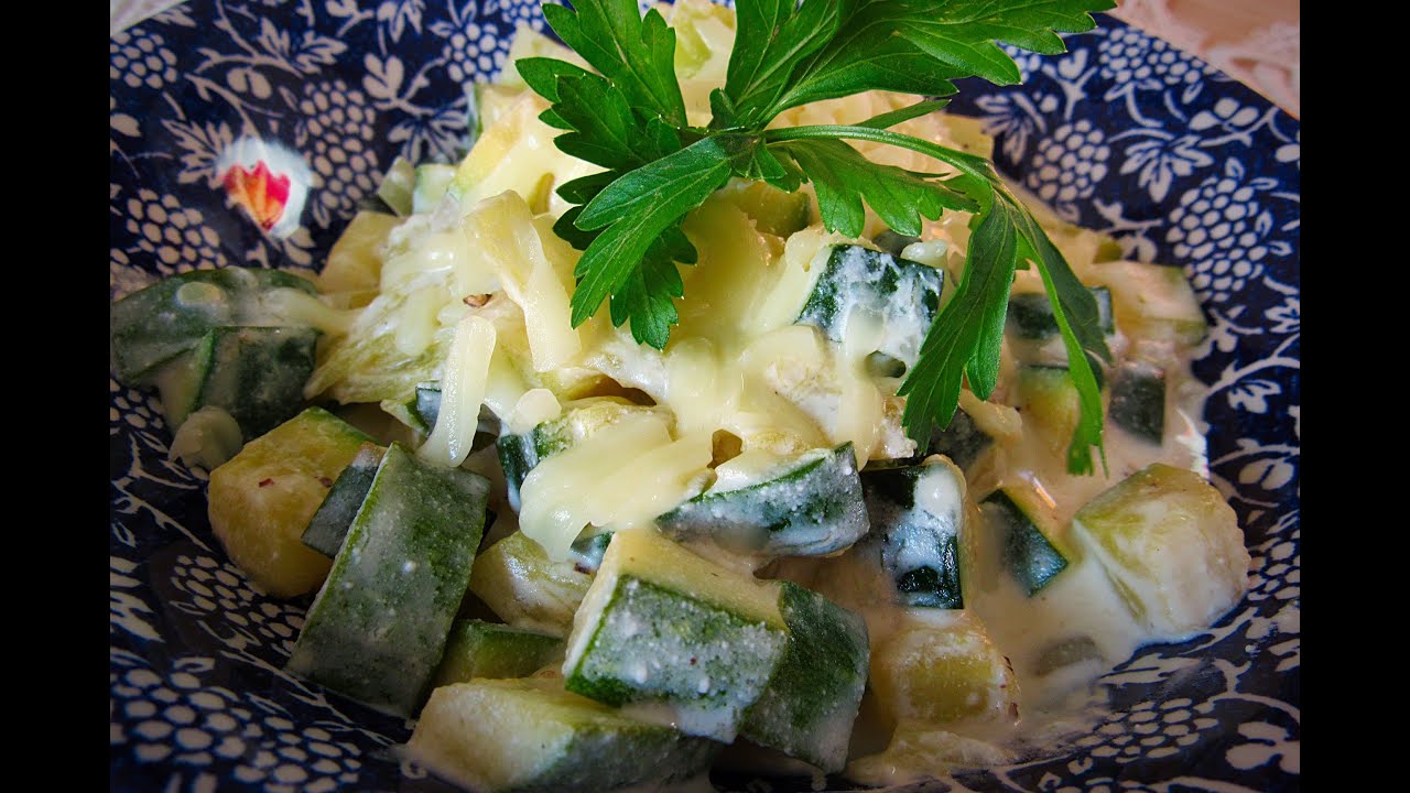 Calabacitas con crema estilo Mexicano - YouTube