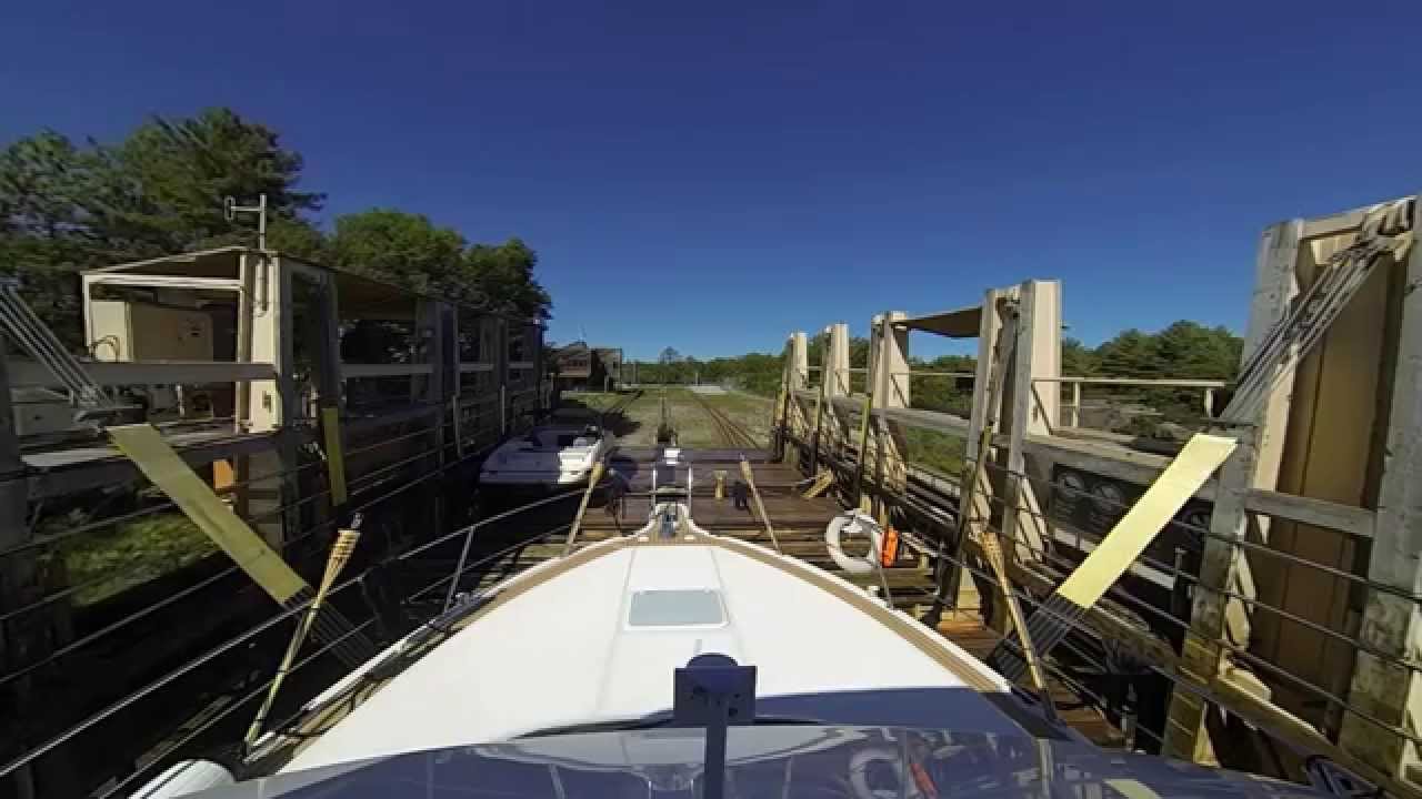 Big Chute Lock 44 - YouTube