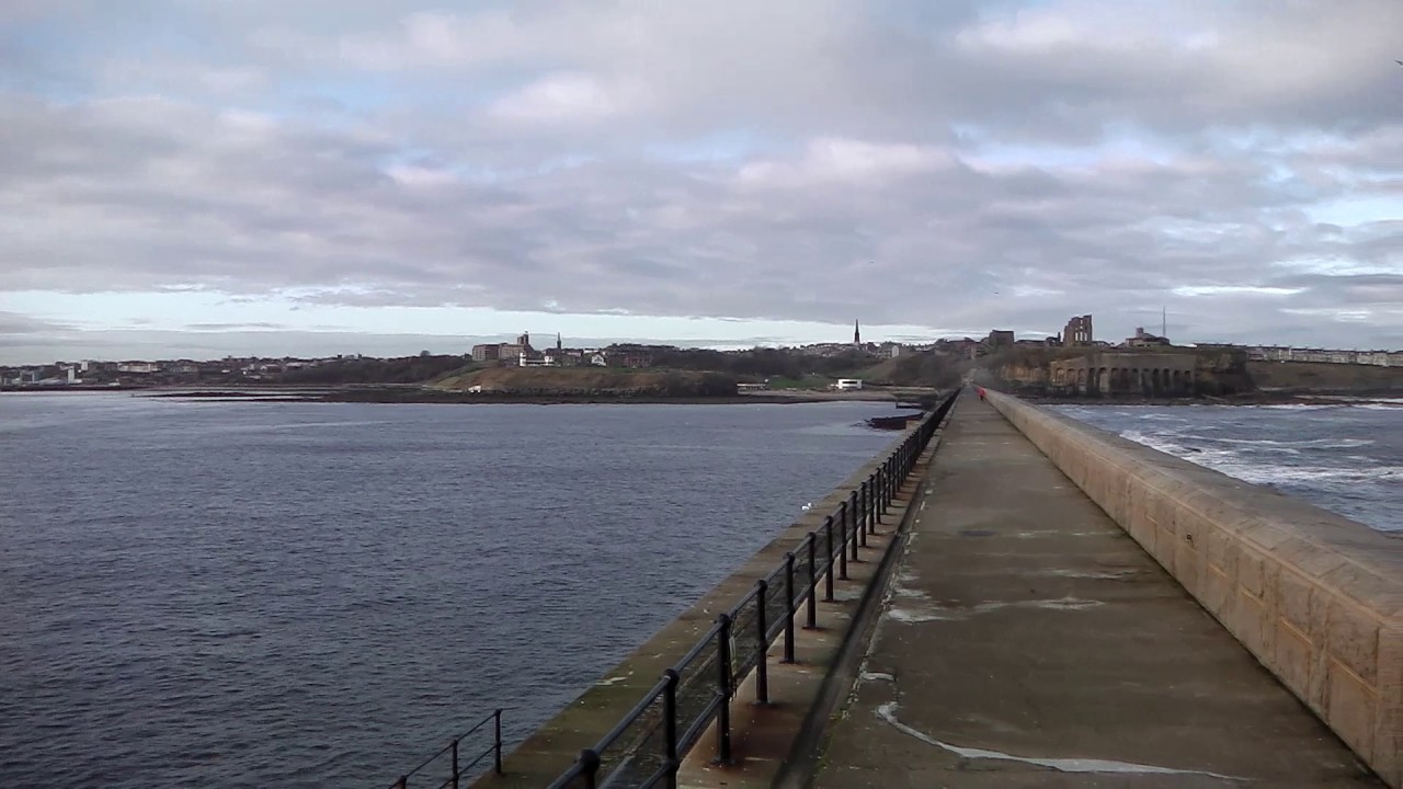 North Pier, Tynemouth, Port of Tyne - YouTube
