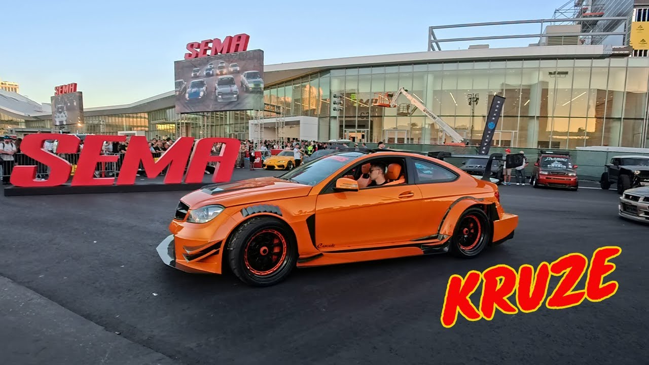 Craziest Custom Cars at the Show! - YouTube