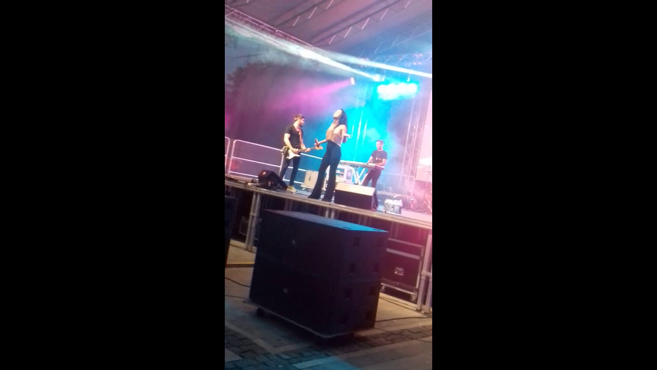 Ruby cântă manele la resita -mie pofta de tine rău😅😜 - YouTube