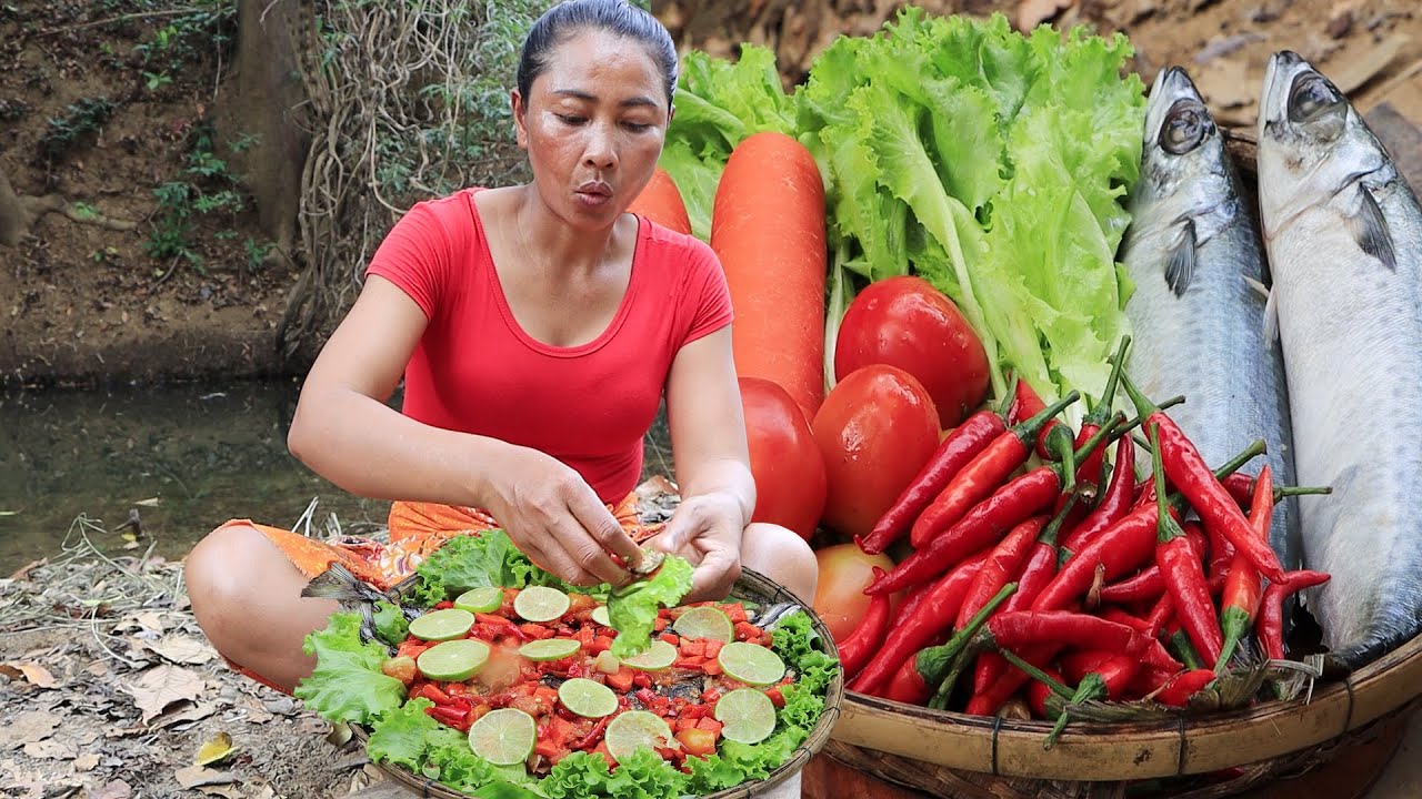Survival cooking In the rainforest: Cooking Fish Salad Delicious with ...