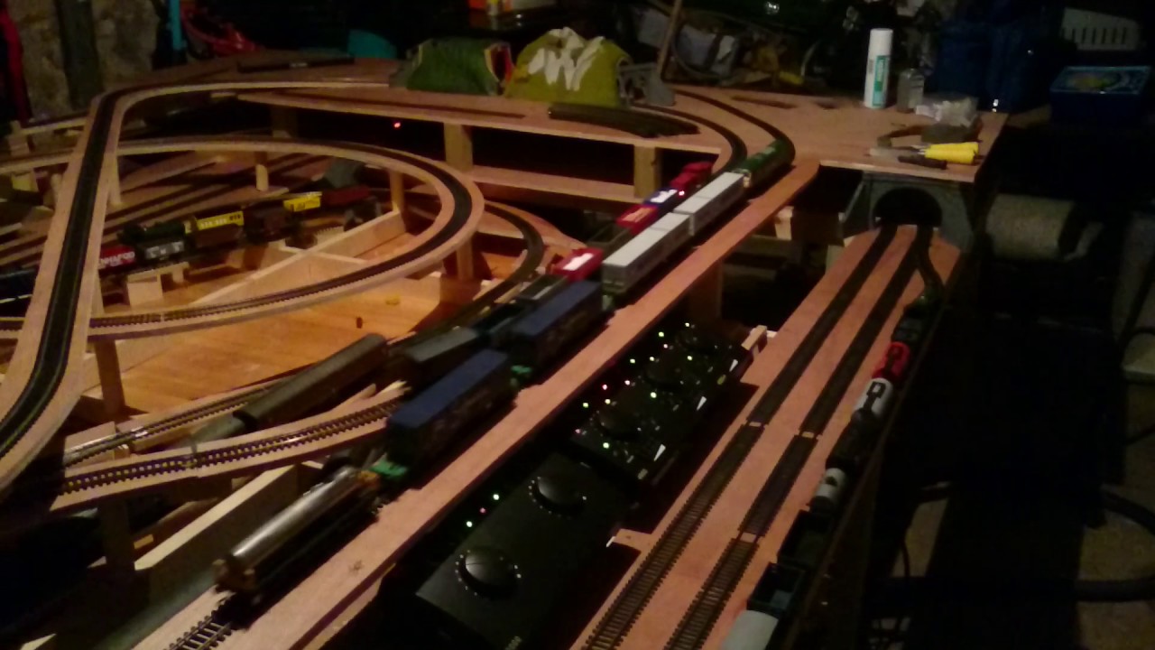 Large 00 gauge Layout - YouTube