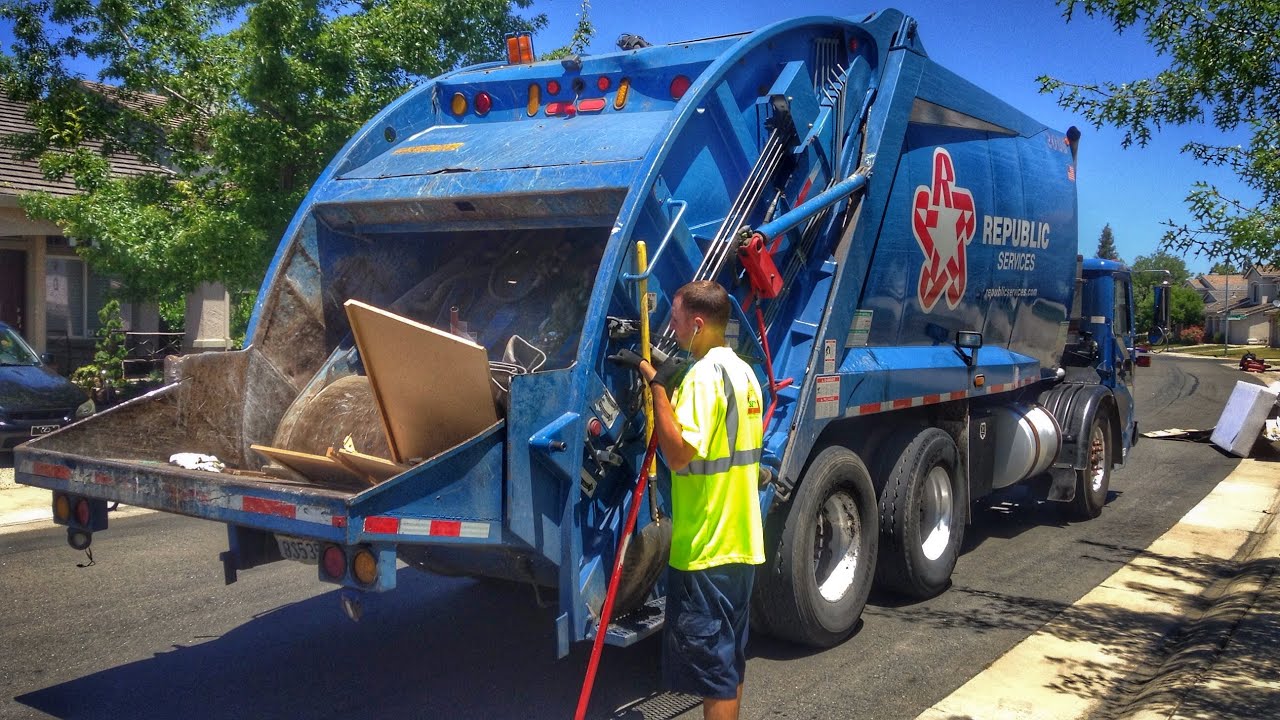 Neighborhood Clean Up (Part 3) - YouTube