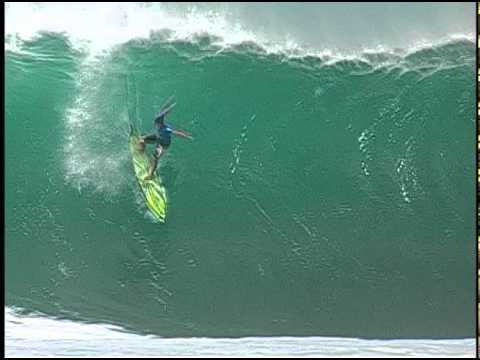 Wipeouts - Giant Jaws Pipe & Backdoor Disasters - YouTube