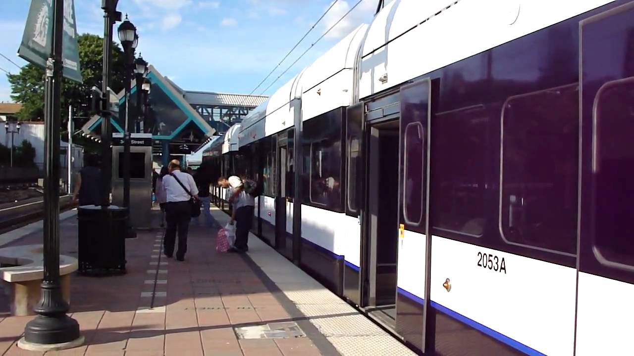 New Jersey Transit Hudson Bergen Light Rail : 22nd Street Bound Train ...