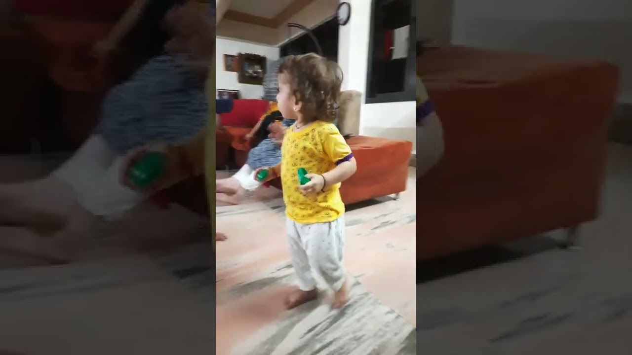 @ruju gada @Ruju Shah naamr and vajraa dance - vagyo re dhol - YouTube