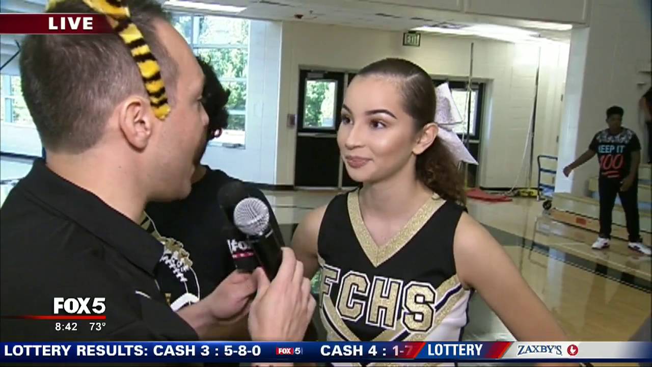 Team of the Week Fayette County Tigers Hand Trophey ceremony - YouTube