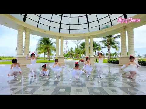 Bi Bo Múa Tổng Kết 2022 với các bạn lớp NyNy Dance - YouTube