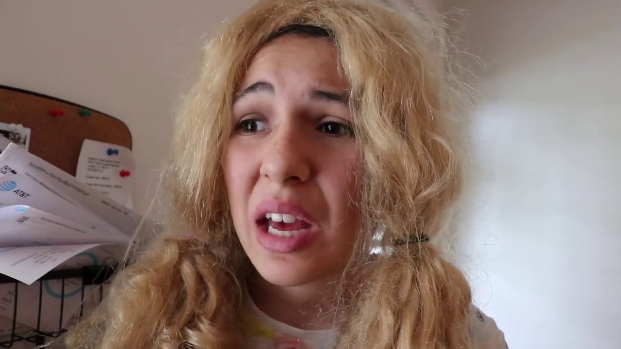 Malibu Babysits Littlebu - YouTube