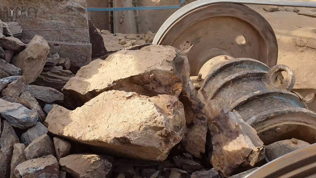 Amazing Quarry Primary Rock Crushing Machine Working |Satisfying Rock ...