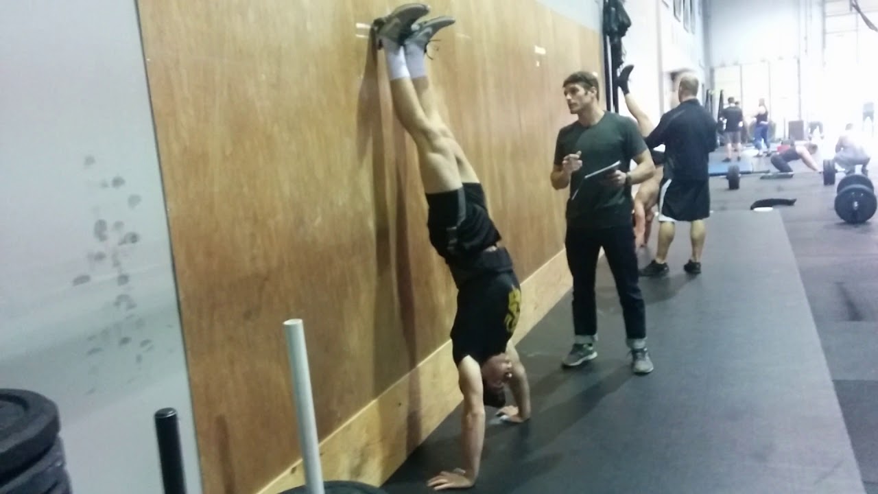 18.4 14-15 Boys Tudor Magda - YouTube