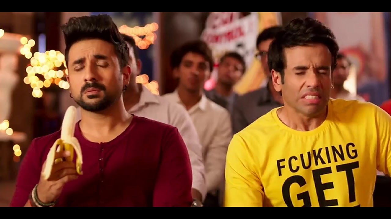 Best scene of mastizaade. Coin toss on pant - YouTube