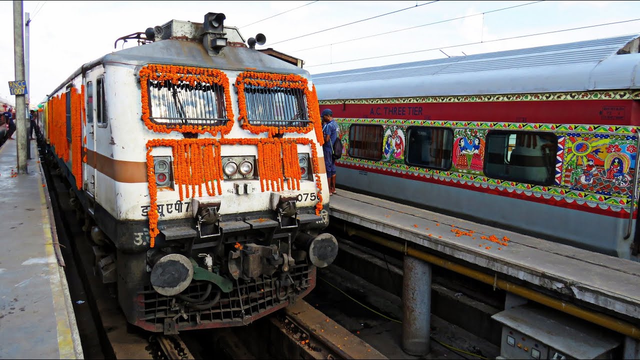 ECR's 1st TEJAS RAJDHANI - Patna Rajdhani Express || Full Coverage ...