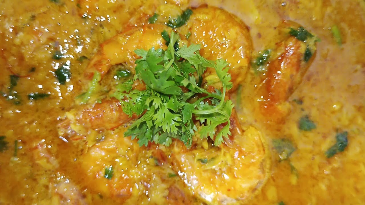 Choto Chingri Macher Malaikari । ছোট চিংড়ি মাছের মালাইকারি ...